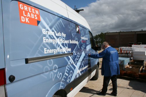 Green Lab for Intelligent Energy Efficient Buildings - iGLEEB ...